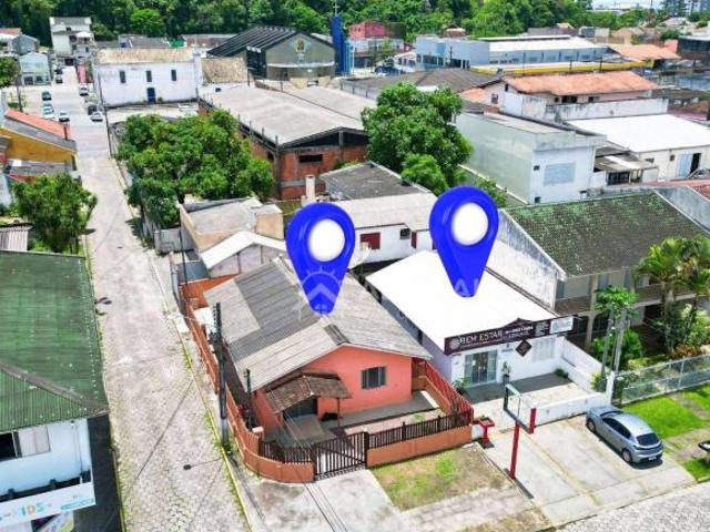 Casa com 4 dormitórios à venda, 256 m² por R$ 1.450.000,00 Centro Guaratuba/PR