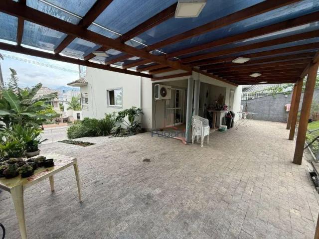 Casa com 4 dormitórios à venda, 258 m² por R$ 2.150.000,00 Pedra Branca Palhoça/SC