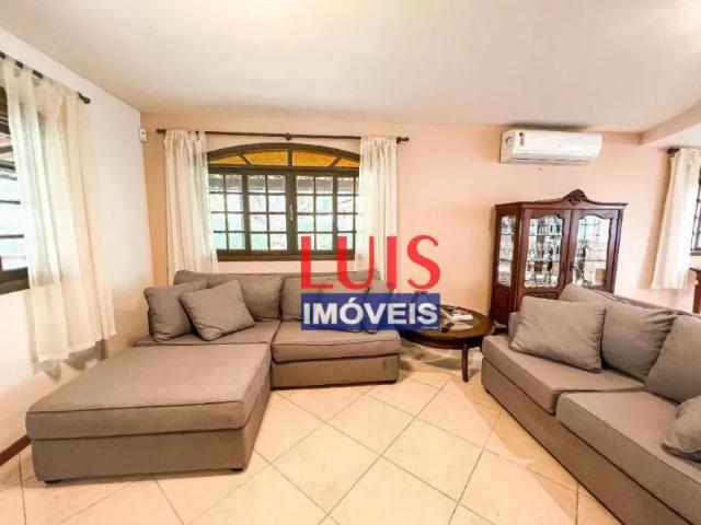 Excelente casa com 4 dormitórios à venda, 259 m² por R$ 900.000 Engenho do Mato Niterói/RJ CA5