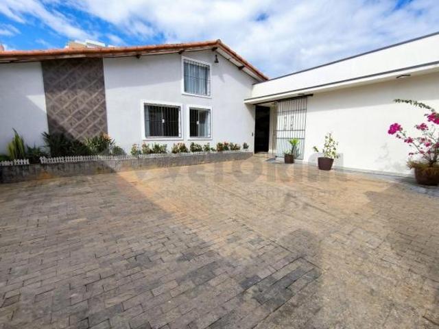 Casa com 4 dormitórios à venda, 250 m² por R$ 1.500.000,00 Indaiá Caraguatatuba/SP