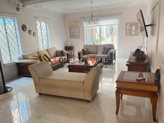 Casa com 4 dormitórios à venda, 250 m² por R$ 2.250.000,00 Jardim Apolo São José dos Campos/SP