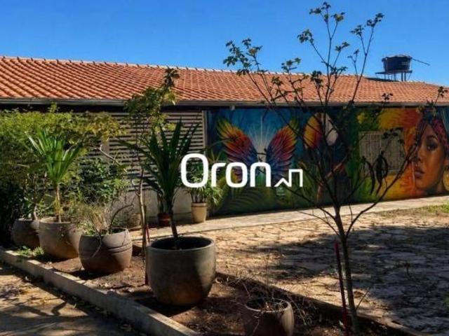 Casa com 4 dormitórios à venda, 250 m² por R$ 760.000,00 Parque das Laranjeiras Goiânia/GO