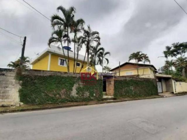 Casa com 4 dormitórios à venda, 250 m² por R$ 880.000,00 Guedes Tremembé/SP
