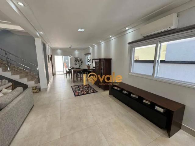Casa com 4 dormitórios à venda 250 m² Urbanova SJCampos/SP