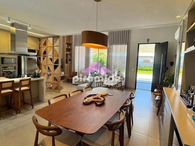 Casa com 4 dormitórios à venda, 252 m² por R$ 2.800.000,00 Urbanova São José dos Campos/SP