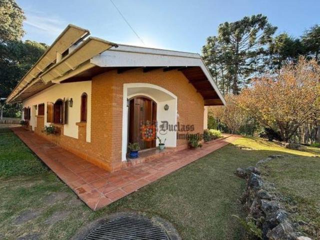 Casa com 4 dormitórios à venda, 267 m² por R$ 1.500.000,00 Jd do Embaixador Campos do Jordão/SP