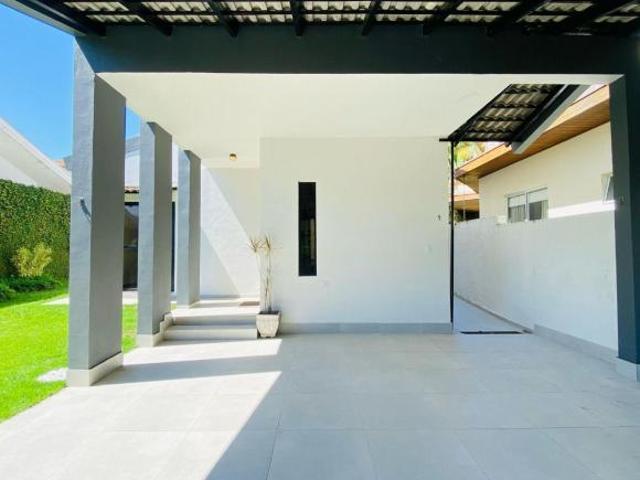 Casa com 4 dormitórios à venda, 268 m² por R$ 2.500.000,00 Jardim das Colinas São José dos Campo