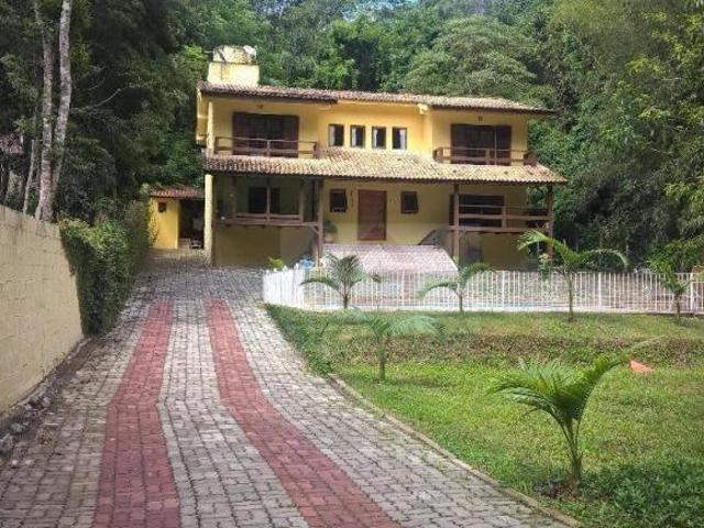 Casa com 4 dormitórios à venda, 260 m² por R$ 1.500.000,00 Granja Viana Embu das Artes/SP