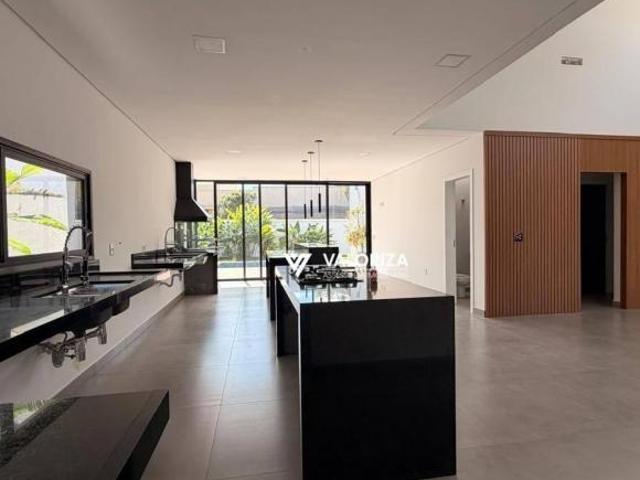 Casa com 4 dormitórios à venda, 260 m² por R$ 2.250.000,00 Alphaville Nova Esplanada Votorantim/