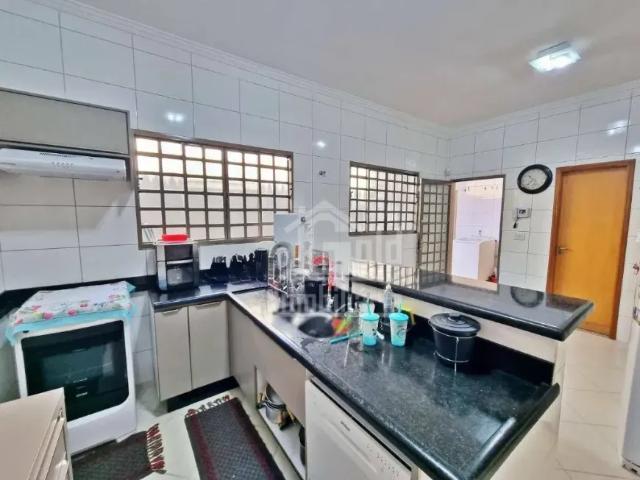 Casa com 4 dormitórios à venda, 262 m² por R$ 1.200.000,00 Jardim Califórnia Ribeirão Preto/SP