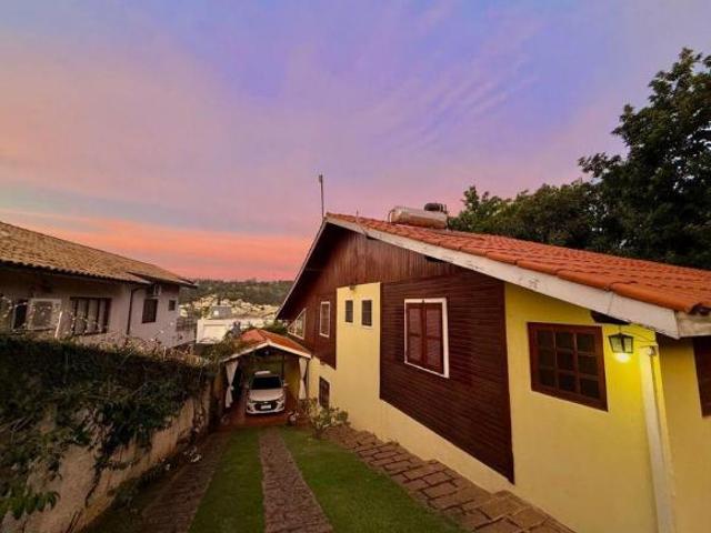 Casa com 4 dormitórios à venda, 262 m² por R$ 1.300.000,00 Jardim Panorama Vinhedo/SP