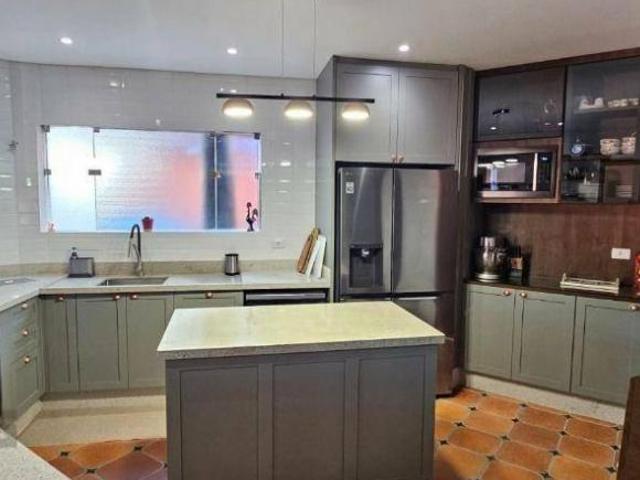 Casa com 4 dormitórios à venda, 274 m² por R$ 1.550.000,00 Centro Bertioga/SP