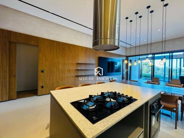 Casa com 4 dormitórios à venda, 275 m² por R$ 4.350.000,00 Urbanova São José dos Campos/SP