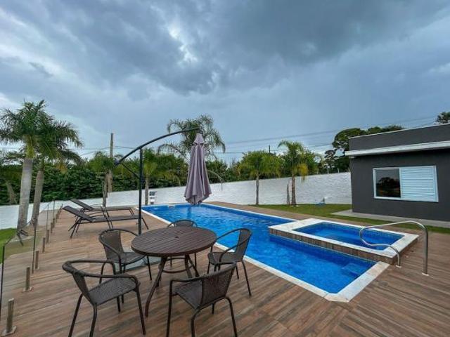 Casa com 4 dormitórios à venda, 270 m² por R$ 990.000,00 Área Rural de Porangaba Porangaba/SP