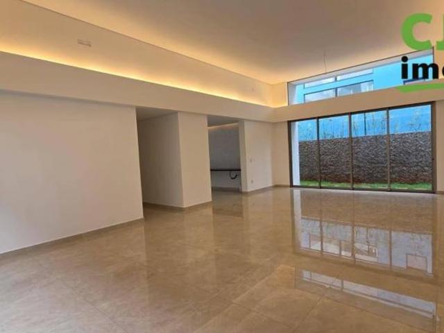 Casa com 4 dormitórios à venda, 271 m² por R$ 2.350.000,00 Condomínio Gran Royalle Lagoa Santa