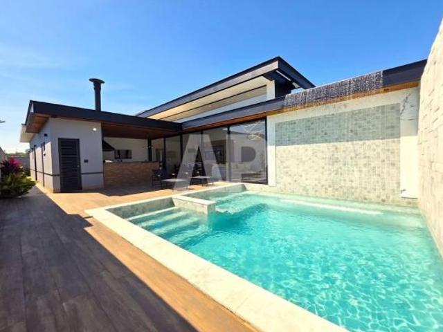 Casa com 4 dormitórios à venda, 272 m² por R$ 3.500.000,00 Condomínio Villas do Golfe Itu/SP