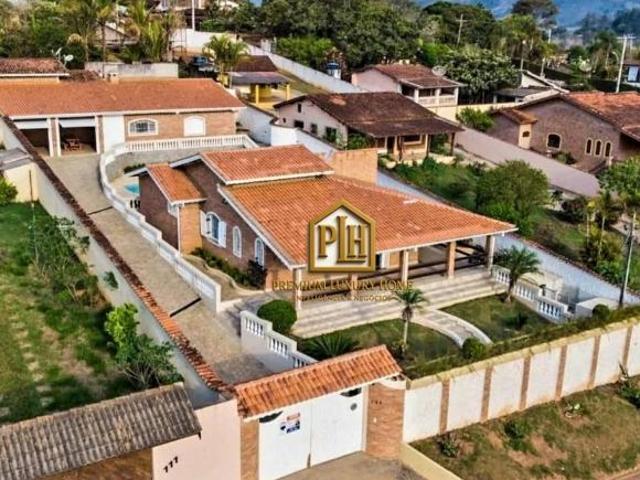 Casa com 4 dormitórios à venda, 273 m² por R$ 840.000,00 Bairro Canedos Piracaia/SP