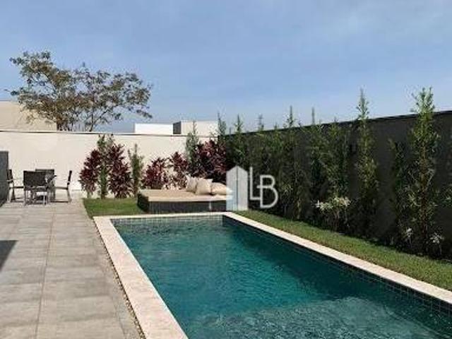 Casa com 4 dormitórios à venda, 284 m² por R$ 3.900.000,00 Condomínio Cyrela Buritis Uberlândia/