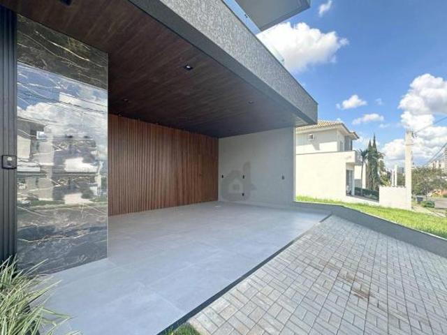 Casa com 4 dormitórios à venda, 285 m² Mont Blanc
