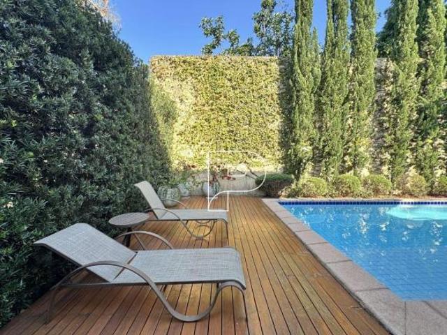 Casa com 4 dormitórios à venda, 280 m² por R$ 1.880.000 Granja Viana