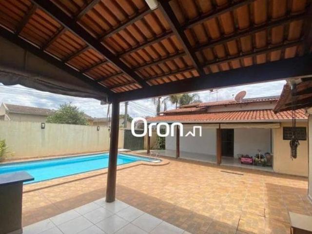 Casa com 4 dormitórios à venda, 283 m² por R$ 970.000,00 Setor Faiçalville Goiânia/GO