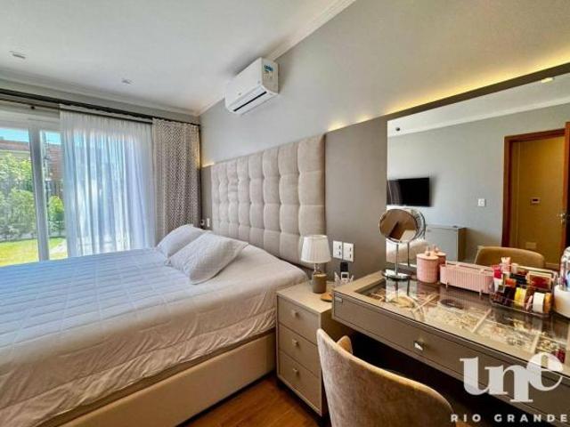 Casa com 4 dormitórios à venda, 290 m² por R$ 2.500.000,00 Cassino Rio Grande/RS