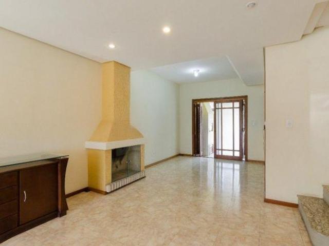 Casa com 4 dormitórios à venda, 290 m² por R$ 920.000,00 Camaquã Porto Alegr