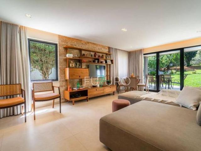 Casa com 4 dormitórios à venda, 300 m² por R$ 3.000.000,00 Setor de Habitações Individuais Sul B