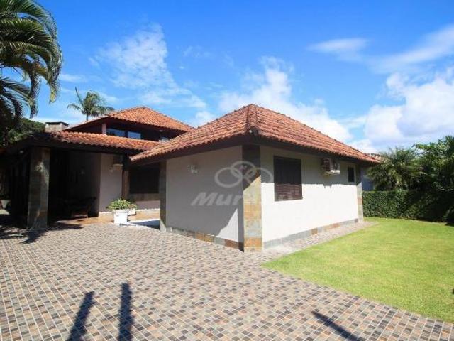 Casa com 4 dormitórios à venda, 300 m² por R$ 2.800.000,00 Estoril Guaratuba/PR