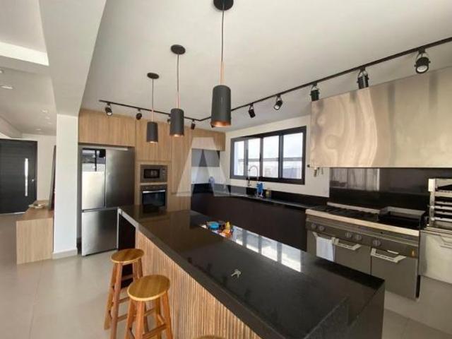 Casa com 4 dormitórios à venda, 315 m² por R$ 2.590.000,00 Condominio Portal dos Bandeirantes Sa