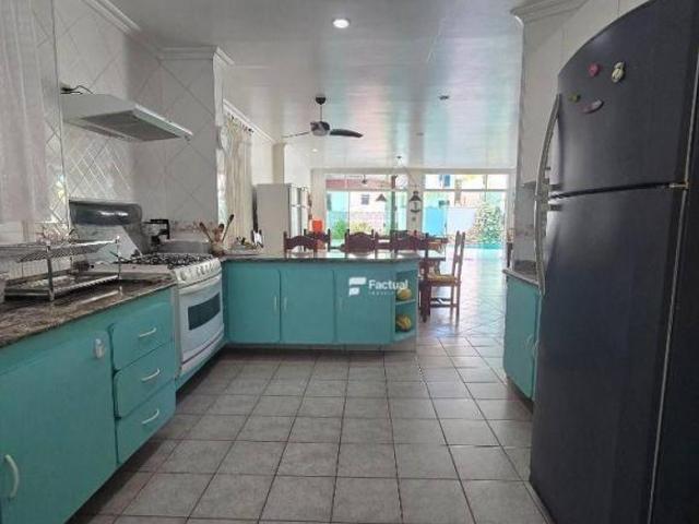 Casa com 4 dormitórios à venda, 318 m² por R$ 2.500.000,00 Vista Linda Bertioga/SP