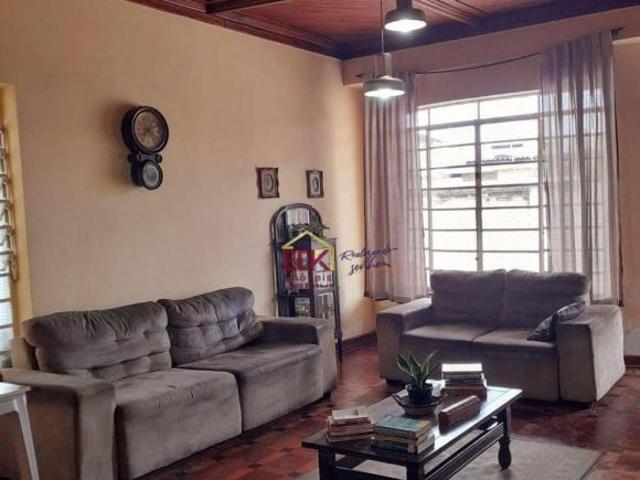 Casa com 4 dormitórios à venda, 324 m² por R$ 910.000,00 Centro Pindamonhangaba/SP