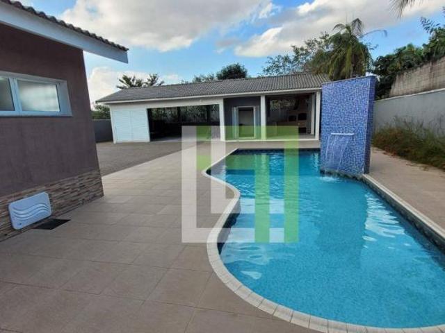 Casa com 4 dormitórios à venda, 325 m² por R$ 1.700.000,00 Condomínio Residencial dos Lagos Itup