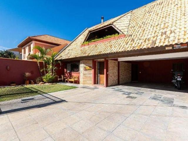 Casa com 4 dormitórios à venda, 325 m² por R$ 2.390.000,00 Campina do Siqueira Curitiba/PR
