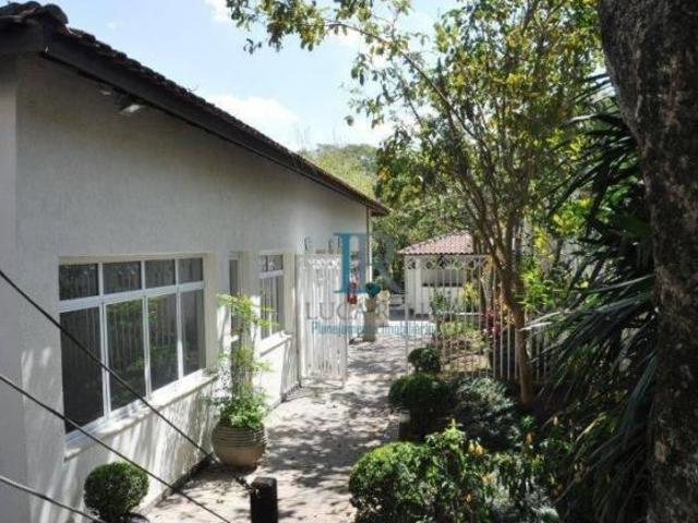 Casa com 4 dormitórios à venda, 326 m² por R$ 1.395.000,00 Jardim Barbacena Cotia/SP