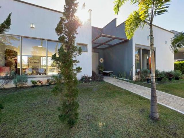 Casa com 4 dormitórios à venda, 327 m² por R$ 3.200.000,00 Condomínio Condados da Lagoa Lagoa Sa
