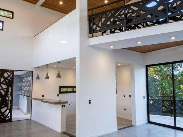 Casa com 4 dormitórios à venda, 328 m² por R$ 4.000.000,00 Jordanésia Cajamar/SP