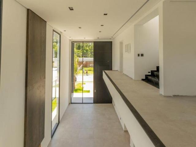 Casa com 4 dormitórios à venda, 320 m² por R$ 3.500.000,00 Condomínio Residencial Águas do Paraíba