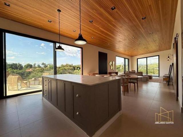 Casa com 4 dormitórios à venda, 320 m² por R$ 3.200.000 Condomínio Campos de Santo Antonio II It