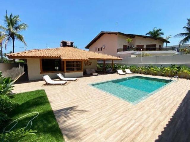 Casa com 4 dormitórios à venda, 320 m² por R$ 3.300.000,00 Acapulco Guarujá/SP