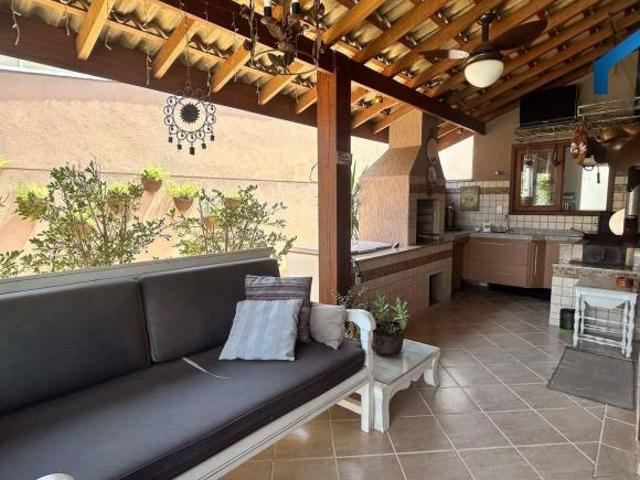 Casa com 4 dormitórios à venda, 320 m² por R$ 2.400.000,00 Condomínio Campos de Santo Antônio It