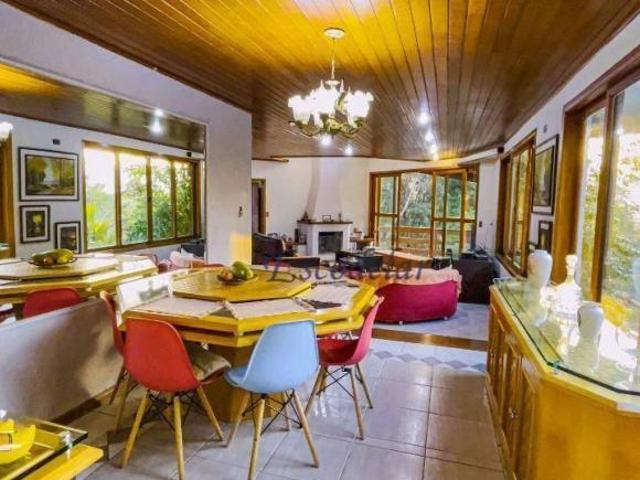 Casa com 4 dormitórios à venda, 320 m² por R$ 2.200.000,00 Alpes da Cantareira Mairiporã/SP