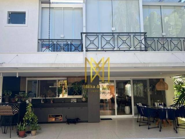 Casa com 4 dormitórios à venda, 320 m² por R$ 4.300.000,00 Alphaville Santana de Parnaíba/SP