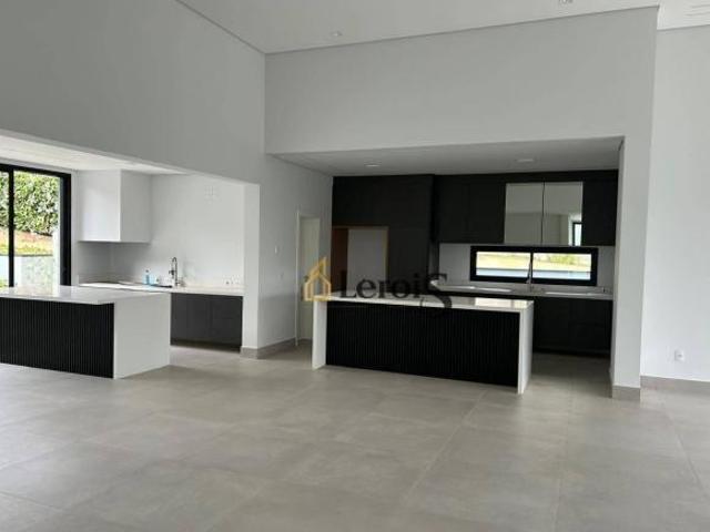 Casa com 4 dormitórios à venda, 322 m² por R$ 3.190.000,00 Condomínio Campos de Santo Antônio It