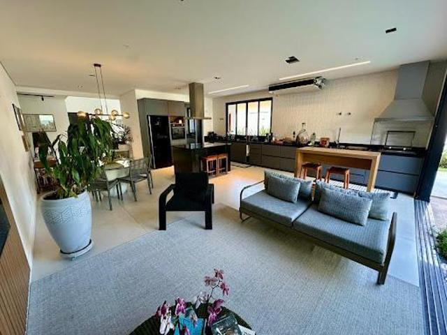 Casa com 4 dormitórios à venda, 322 m² por R$ 4.500.000,00 Urbanova São José dos Campos/SP