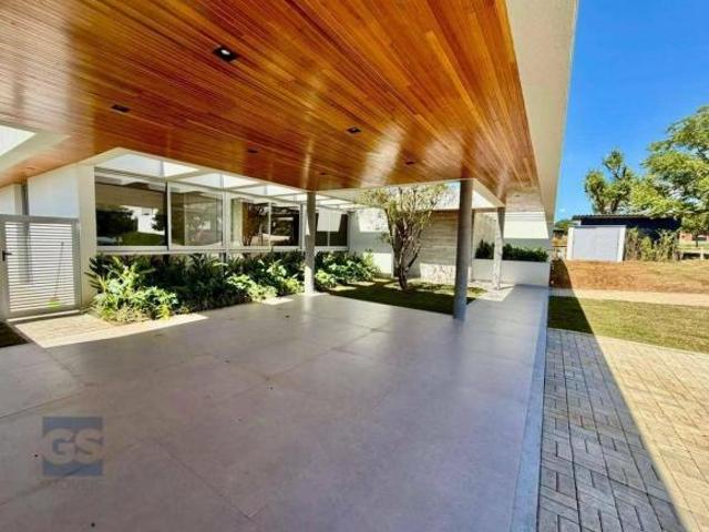 Casa com 4 dormitórios à venda, 335 m² por R$ 3.950.000,00 Condomínio Campos de Santo Antonio II