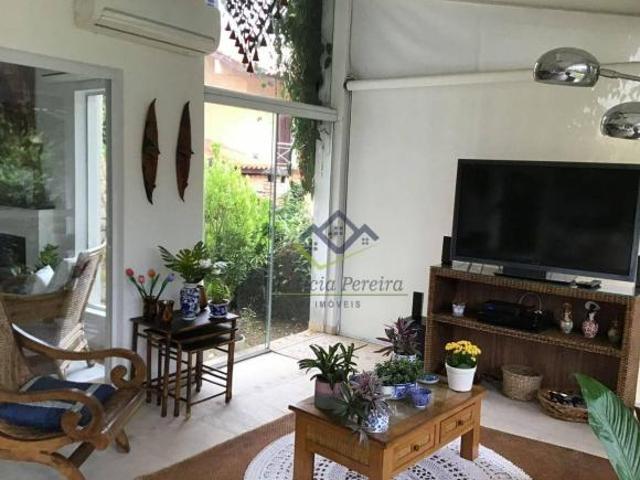 Casa com 4 dormitórios à venda, 335 m² por R$ 1.600.000,00 Nova Higienópolis Jandira/SP