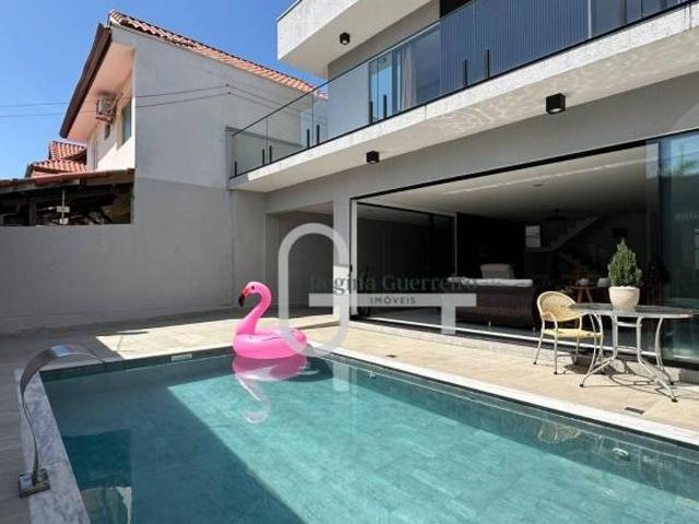 Casa com 4 dormitórios à venda, 335 m² por R$ 1.650.000,00 Balneário Stella Maris Peruíbe/SP