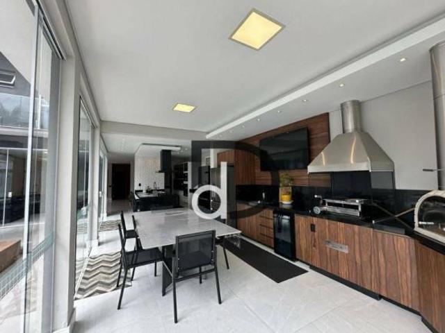 Casa com 4 dormitórios à venda, 335 m² por R$ 2.080.000,00 Centro Bertioga/SP