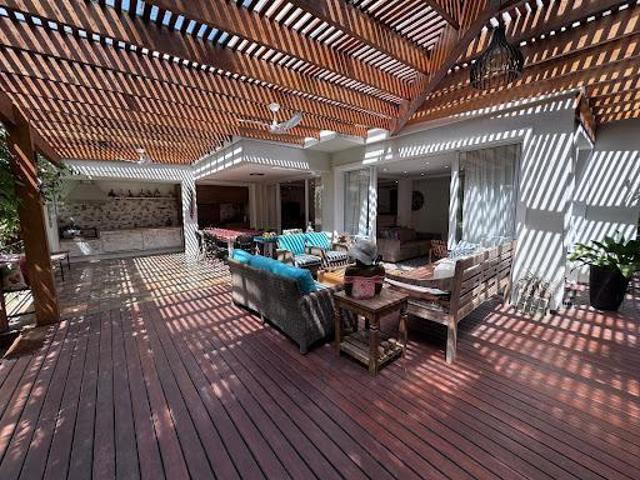 Casa com 4 dormitórios à venda, 335 m² por R$ 4.700.000,00 Praia de Juquehy São Sebastião/SP